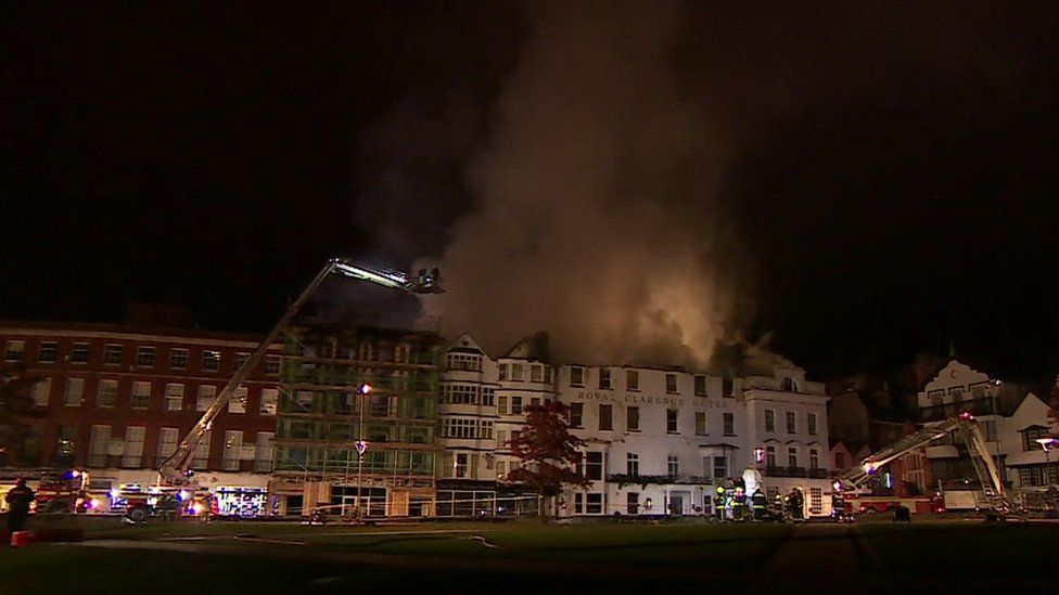 Exeter fire: Royal Clarence Hotel collapses in blaze - BBC News