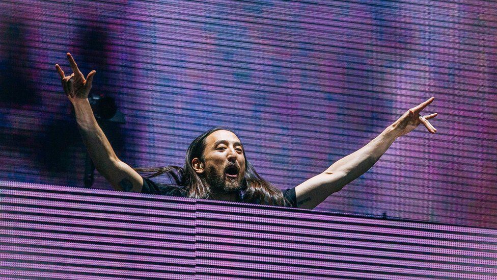 First DJ set in space: The weirdest clubbing locations - BBC News