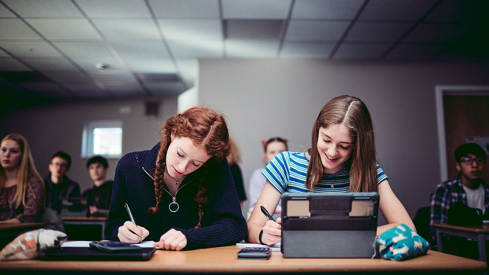 Maths school to open with help from Cambridge University - BBC News