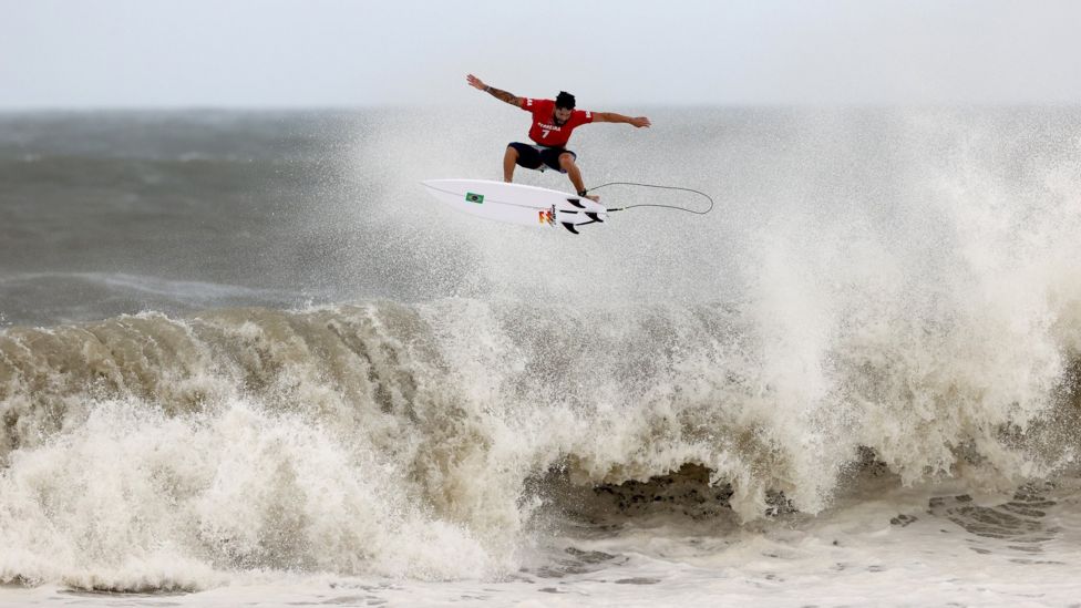Tokyo Olympics: 21 striking photographs from the Olympic Games - BBC Sport
