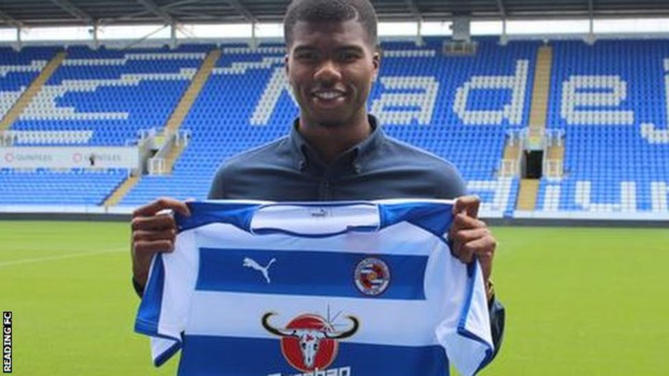 Reading: Striker Rowan Liburd signs development contract - BBC Sport