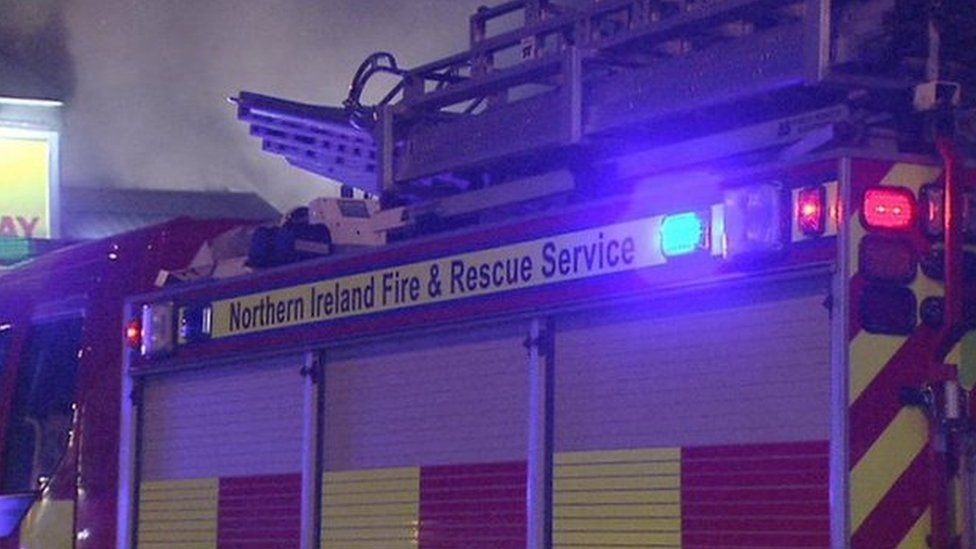 Limavady fire: Petrol 'poured' through letterbox in arson attack - BBC News