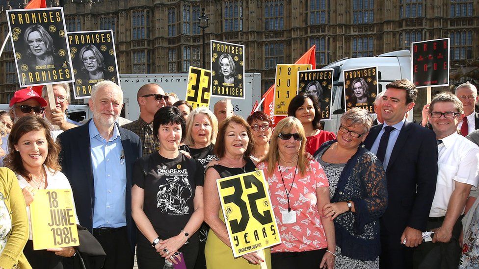 'Battle of Orgreave': Police 'had been relishing' clashes - BBC News