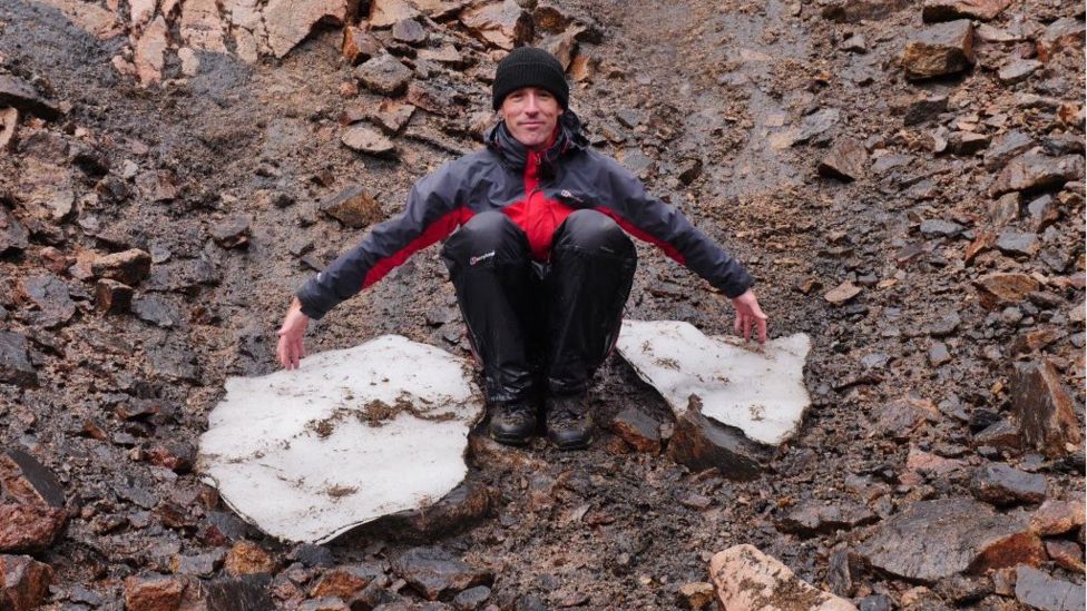 UK's 'longest-lasting' snow patch melts away - BBC News