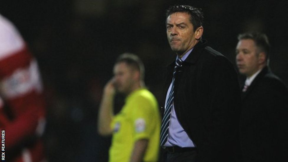 Phil Brown: Southend United ‘playing like individuals’ - BBC Sport