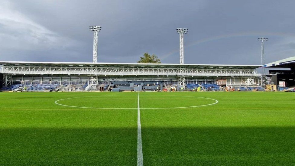Luton Town ask for 'patience' as revamped stand opens - BBC News