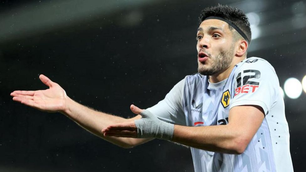 Wolves need to 'find magic person' to finish chances - BBC Sport