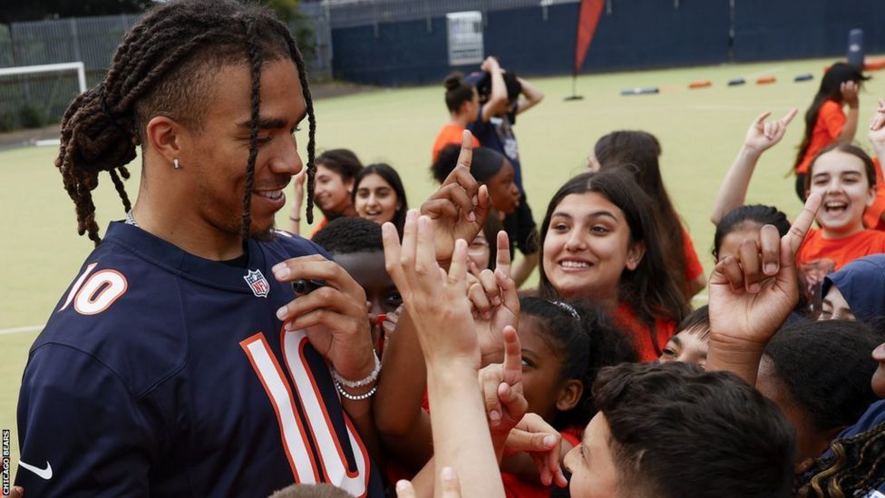 NFL: Meet Chicago Bears quarterback Justin Fields - the 'superstar' set ...