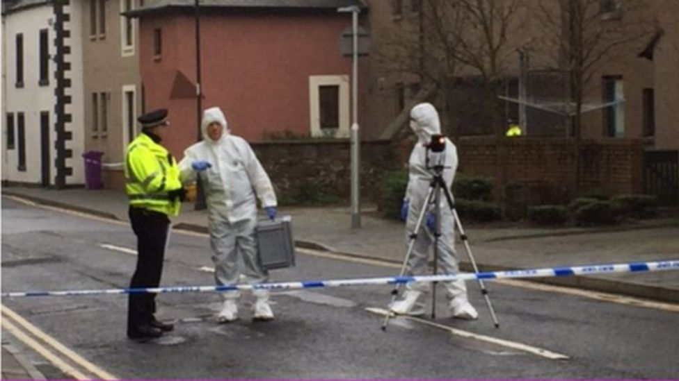 'Human remains' found at house in Montrose - BBC News