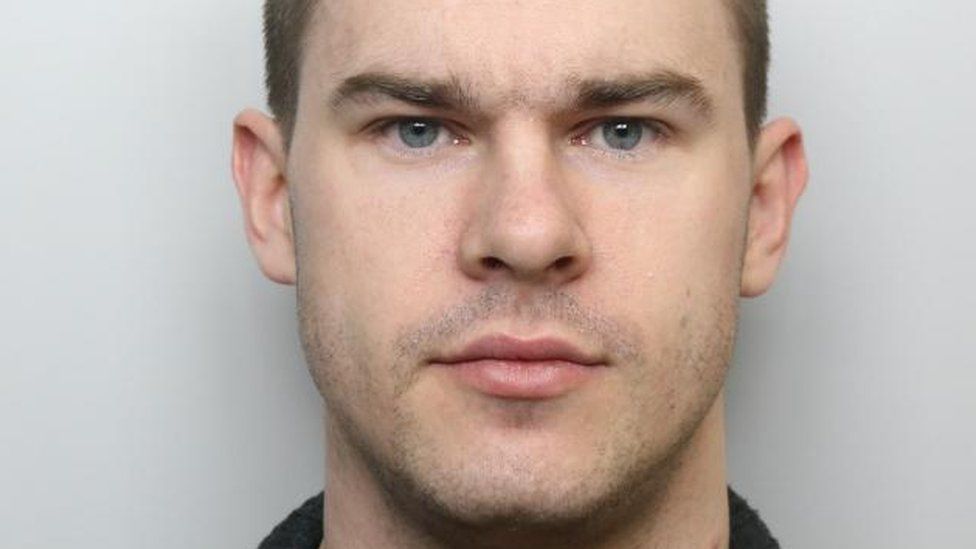 Ryan Fleming: Neo-Nazi paedophile jailed for messaging children - BBC News
