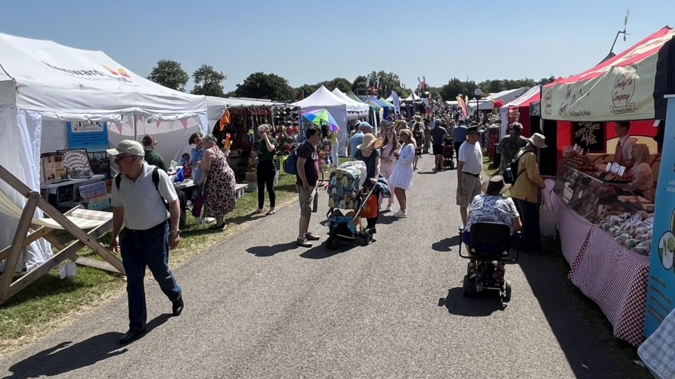 Kent County Show: 100th anniversary celebrated at Detling - BBC News