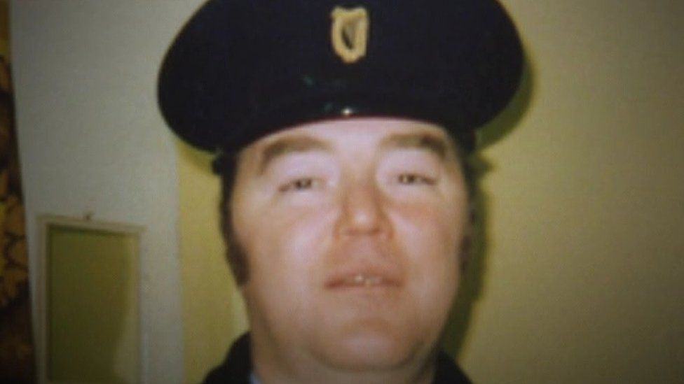 Brian Stack killing: Paul Quinn's family give support to prison officer ...