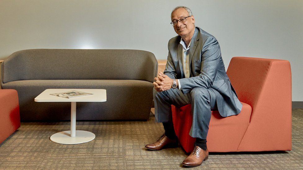 'He liked my spirit, and approved my visa on the spot' - BBC News