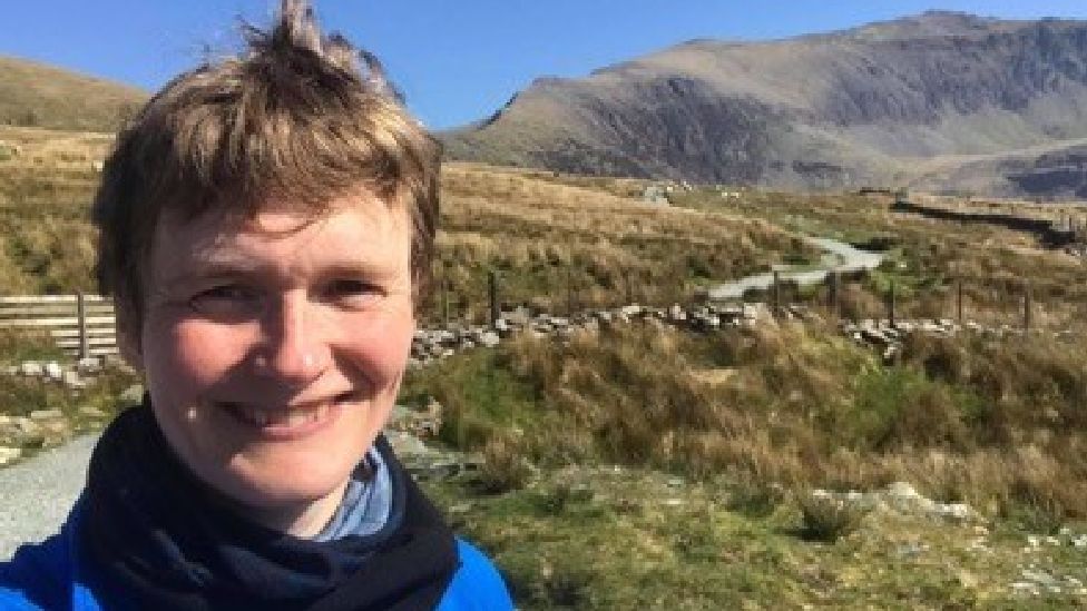 Long Covid patients call for specialist clinics in Wales - BBC News