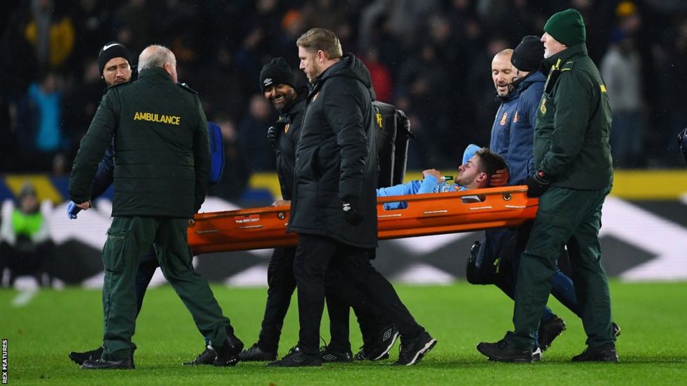 Elliot Embleton: Sunderland midfielder out for 'extended spell' with ...