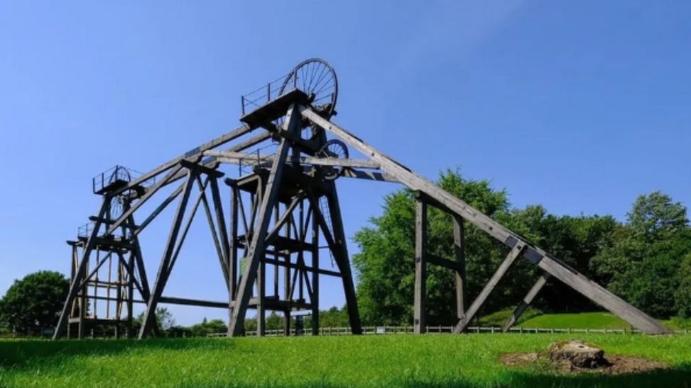 Options considered to replace dismantled Brinsley Headstocks - BBC News