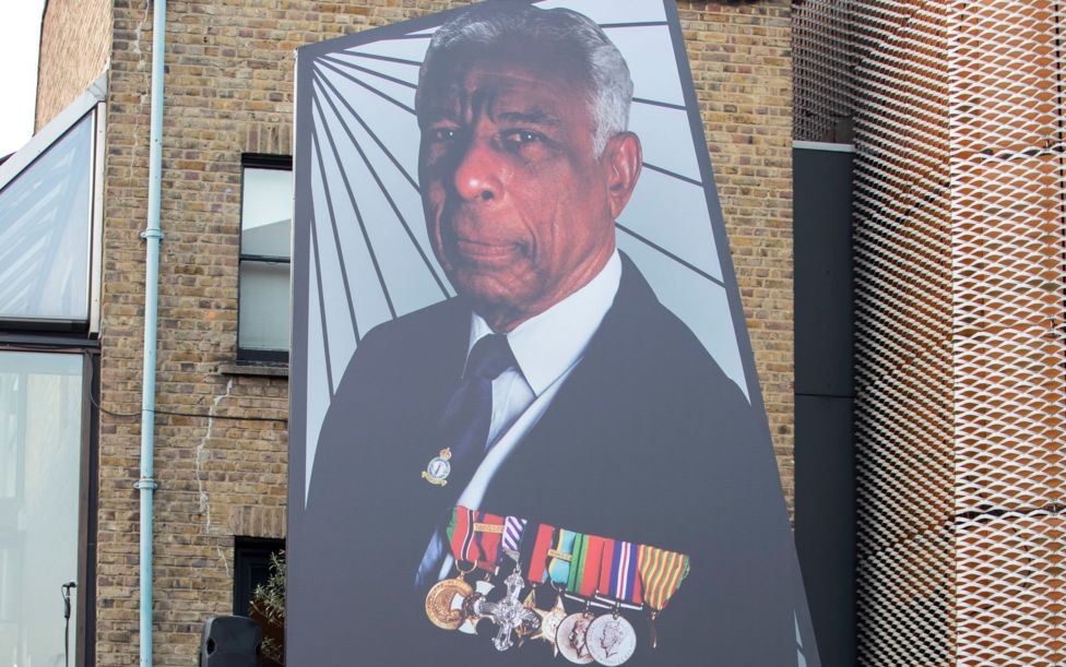 Caribbean WW2 veterans receive medals at RAF Marham - BBC News