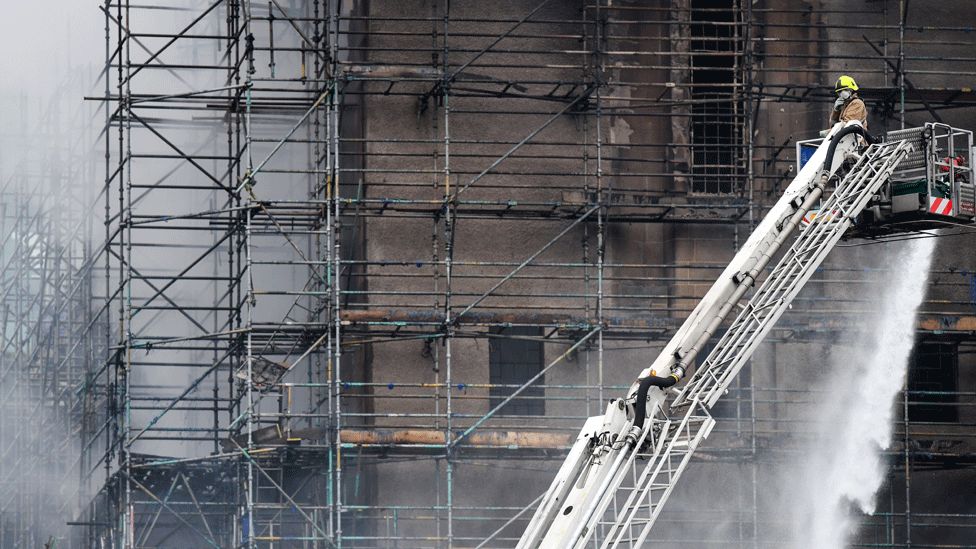 Glasgow fire: How the O2 ABC entertained a city for 143 years - BBC News