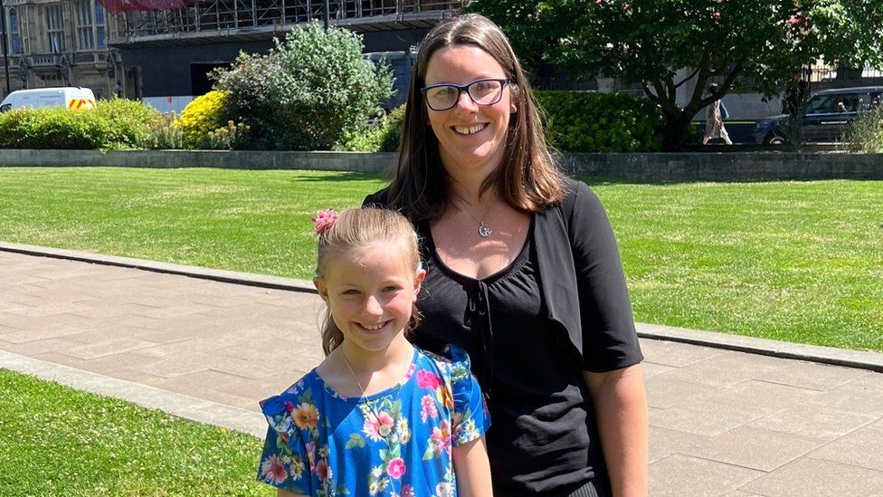 Deaf girl Alana, 10, shares hearing journey at Commons event - BBC News