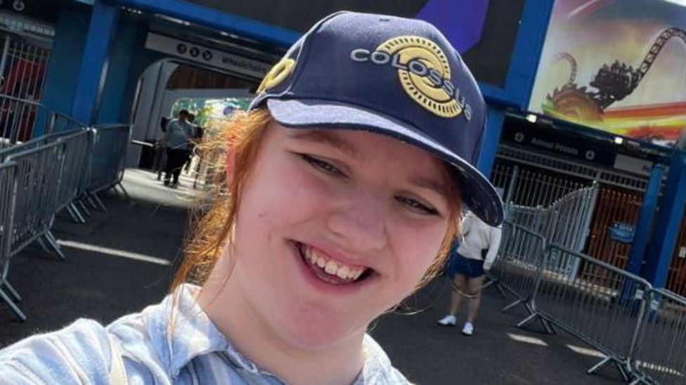 Hyperia: How the UK's fastest rollercoaster came to a halt - BBC News