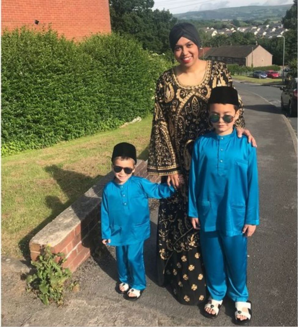 'Ramadan yn bwysicach i mi na chwarae rygbi' - BBC Cymru Fyw