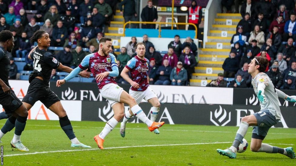 Burnley 4-0 Huddersfield Town: Clarets hit four in routine win over ...
