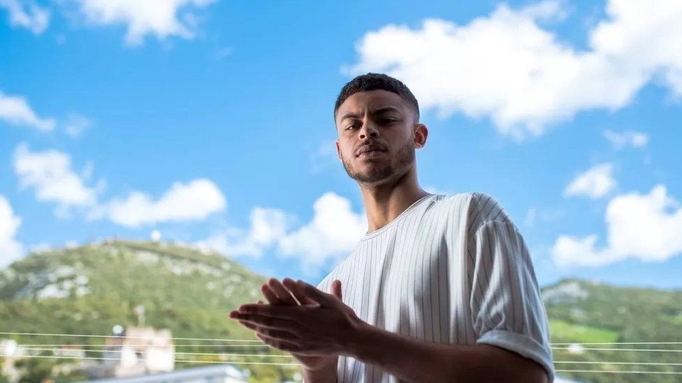 Ateb y Galw: Dom James - BBC Cymru Fyw