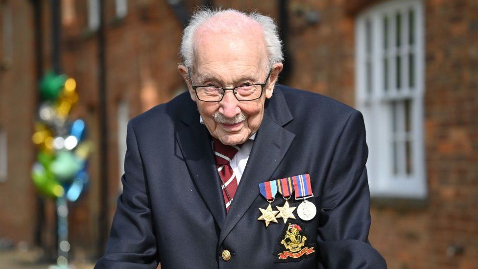 Captain Tom: Tell us why YOUR grandparent is so special! - BBC Newsround