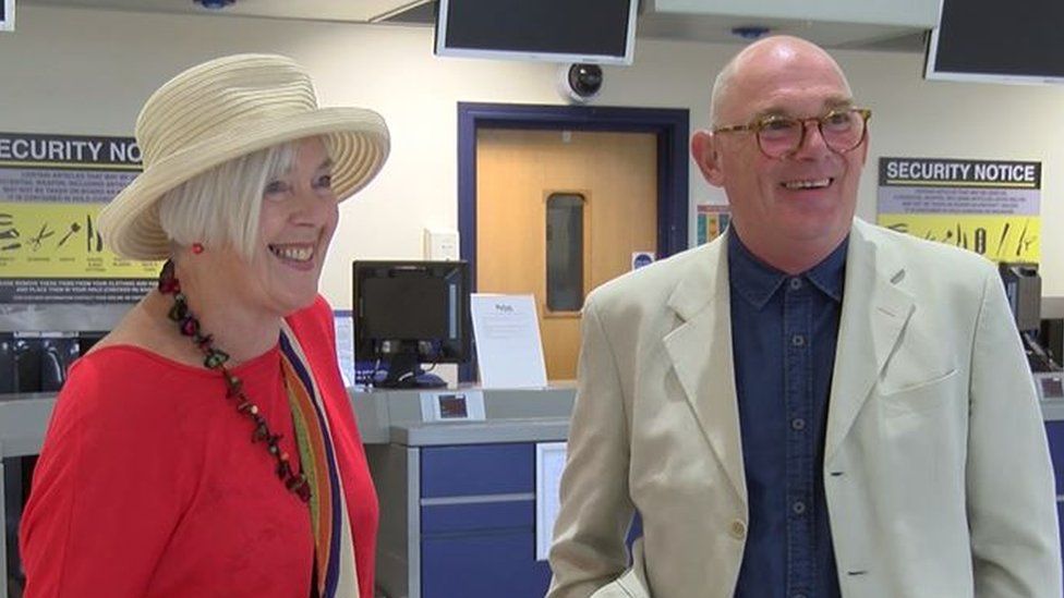 Passengers 'excited' to travel on Isle of Man-Guernsey air bridge route ...