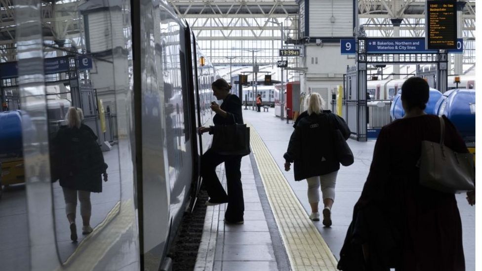 Train strikes: When are the rail strikes happening this week? - BBC ...