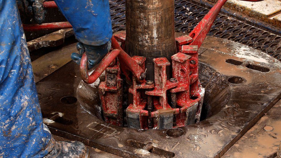 Cautious green light for fracking - BBC News