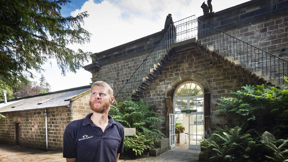 Historic tower in Rotherham among at-risk buildings saved - BBC News
