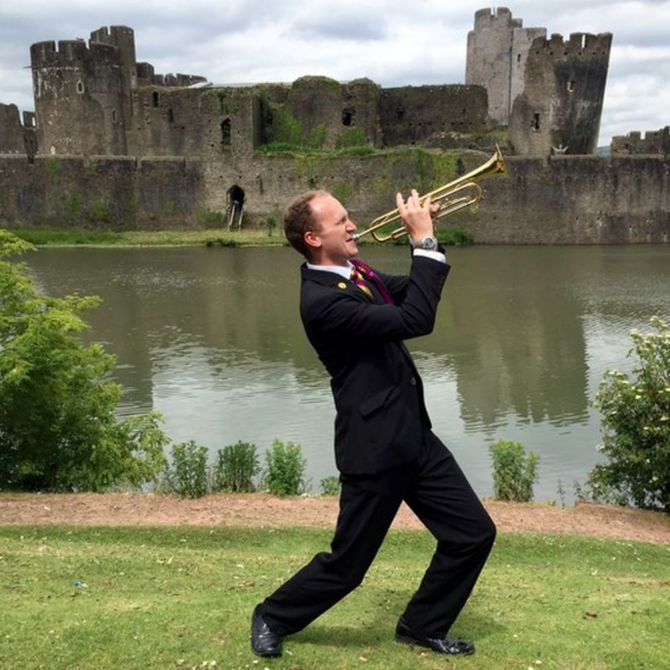 UKIP could win 'more than seven seats' in assembly poll - BBC News