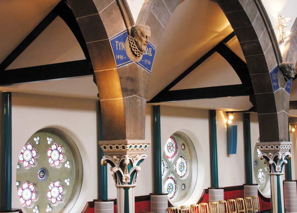 Òran Mór venue in Glasgow taken over by Scotsman Hospitality - BBC News