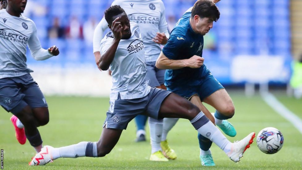 Tim Dellor column: Reading fans 'crying out' for a distraction to off ...