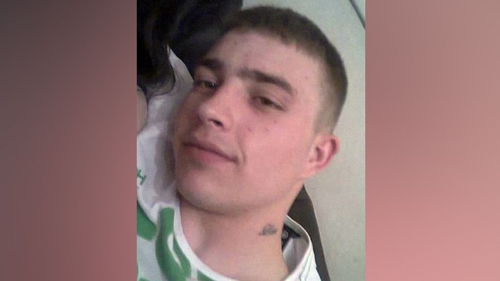 Killer teenager boasted: 'I am a murderer and I like it' - BBC News