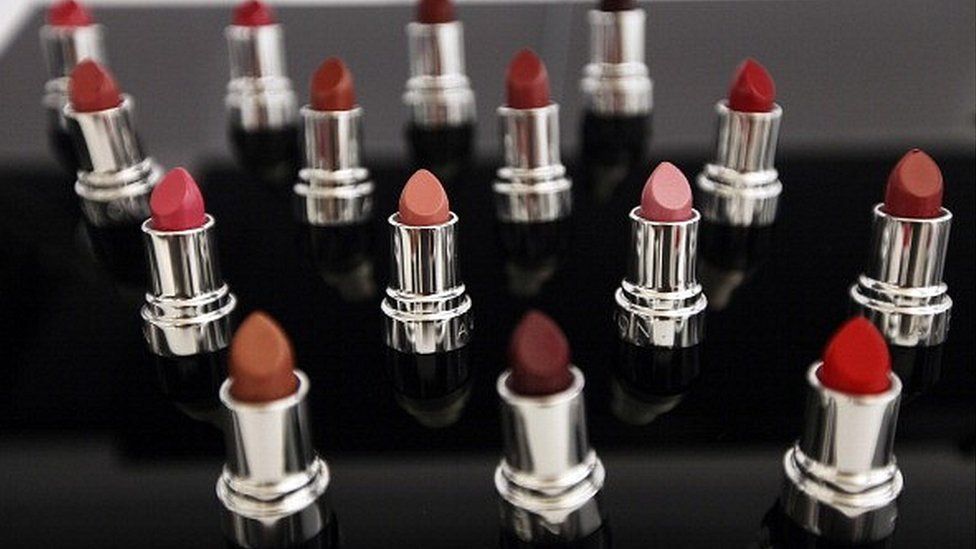 Avon to cut 104 jobs at UK distribution centre in Corby - BBC News