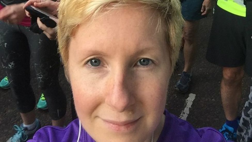 Parkrun: Inspirational last-place runner goes viral - BBC News