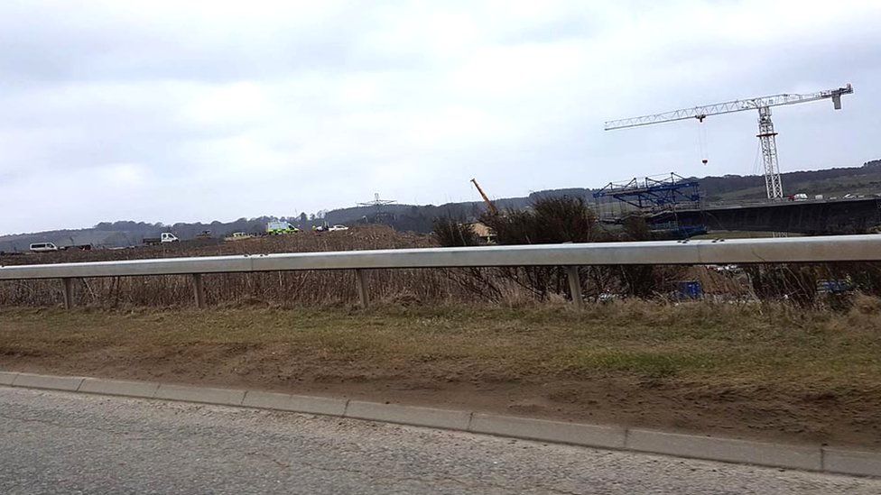 More than 120 hurt during Aberdeen bypass work - BBC News