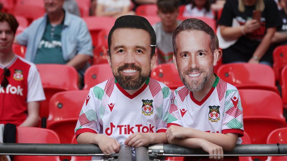 Ryan Reynolds and Rob McElhenney nominated for Freedom of Wrexham - BBC ...