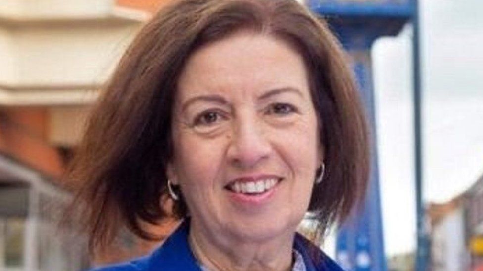 Jo Gideon: Stoke-on-Trent MP's 'sorrow' over Covid passes - BBC News