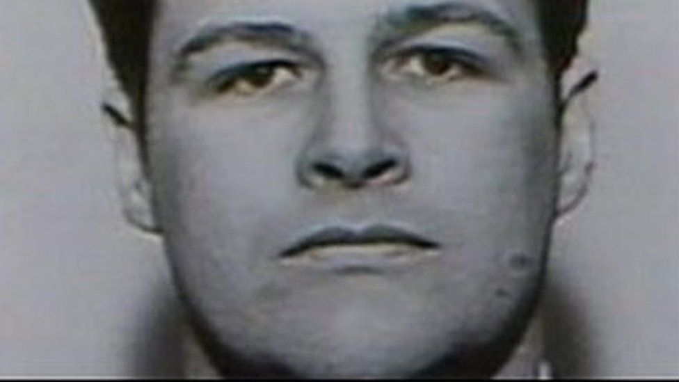 John Larmour: Police Ombudsman rejects RUC collusion claims - BBC News