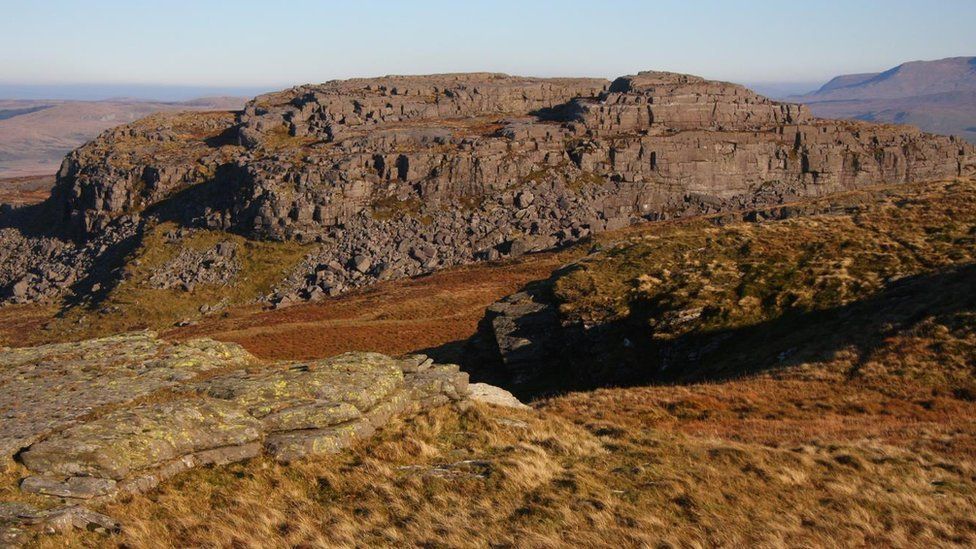 Foel Penolau: How a Welsh hill became a mountain - BBC News