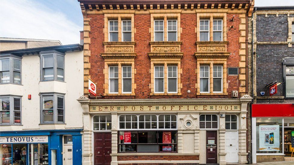 Aberystwyth Post Office WHSmith relocation confirmed - BBC News