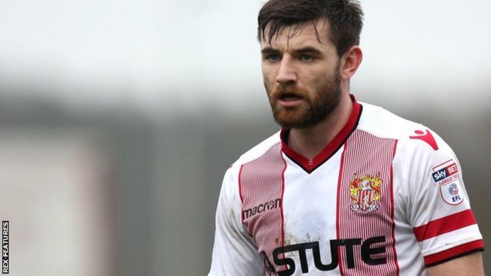 Danny Newton: Stevenage striker signs new deal with League Two side ...