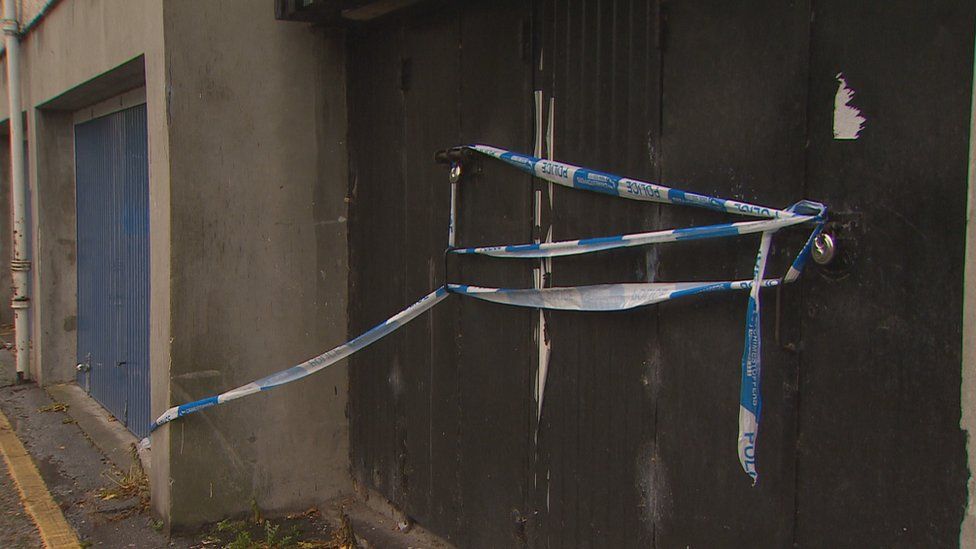 Police name Edinburgh murder victim as Moira Gilbertson - BBC News