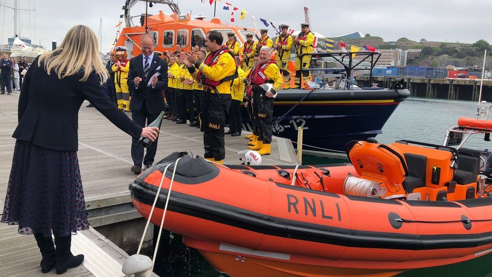 Jersey inshore lifeboat is officially named - BBC News