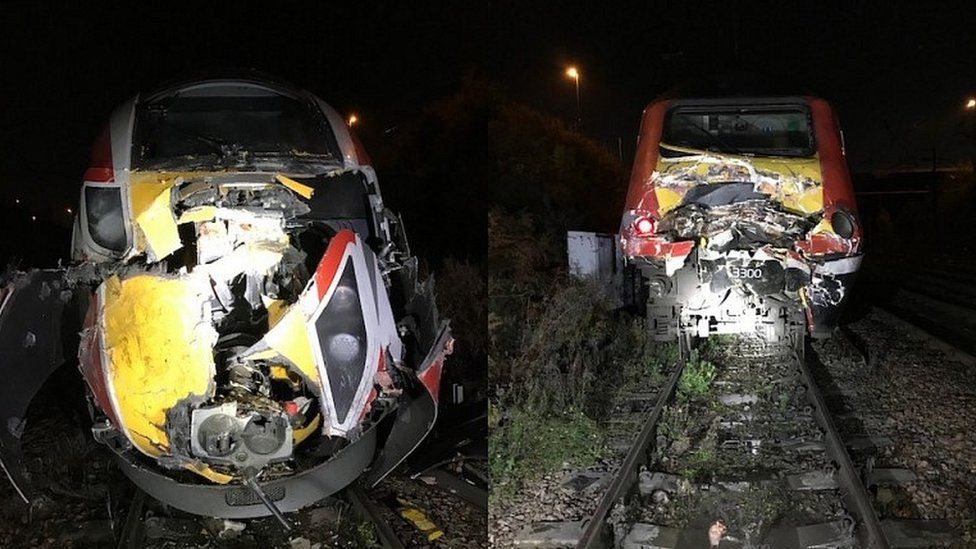Train crash: Driver's struggle with software 'led to collision' - BBC News
