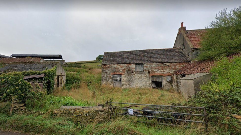 Fourth attempt to redevelop abandoned Somerset farm - BBC News