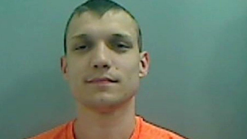 Hartlepool man jailed for stabbing pregnant partner - BBC News